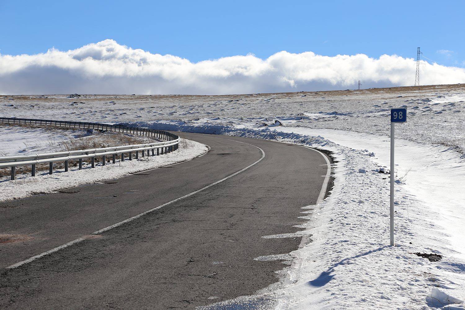 ახალქალაქი-კარწახის გზაზე ტრანსპორტის მოძრაობა თავისუფალია