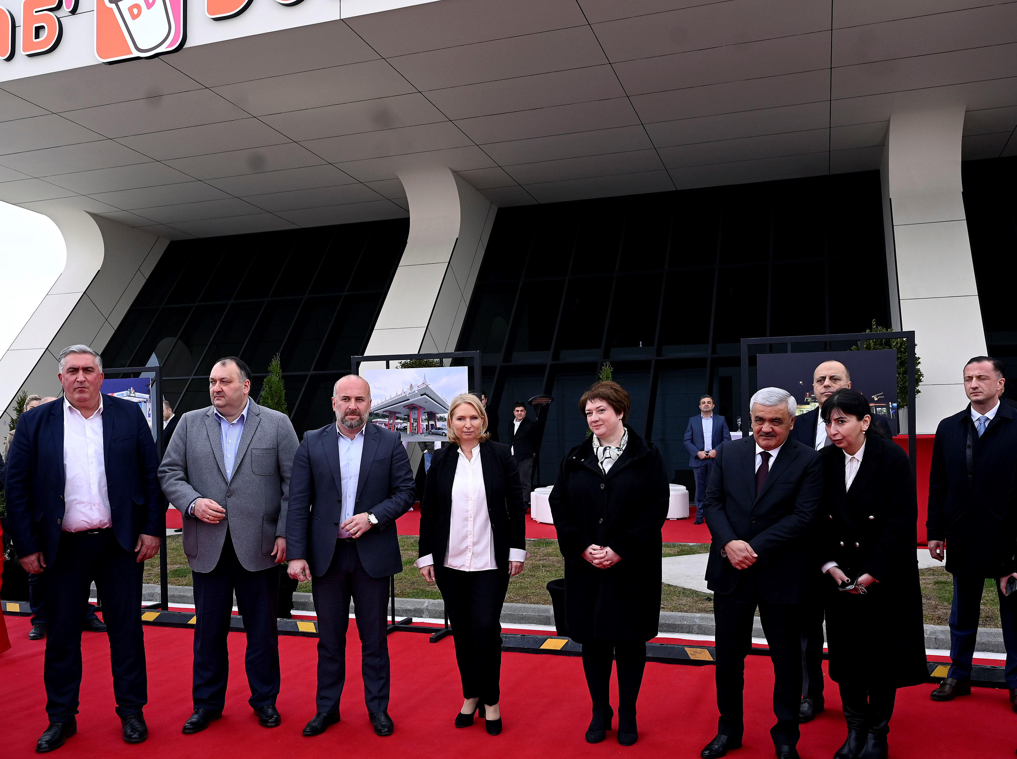 ნათია თურნავა SOCAR Georgia Petroleum-ის ახალი მულტიფუნქციონალური ...