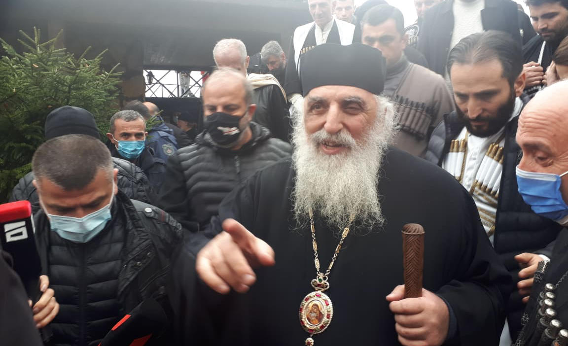 მეუფე სტეფანე ეკლესიაში საპროტესტო აქცია ღვთის საწინააღმდეგო ბრძოლაა