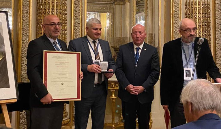 პარიზში, ვარშავის უნივერსიტეტის აღმოსავლეთ ევროპისმცოდნეობის ცენტრის ...