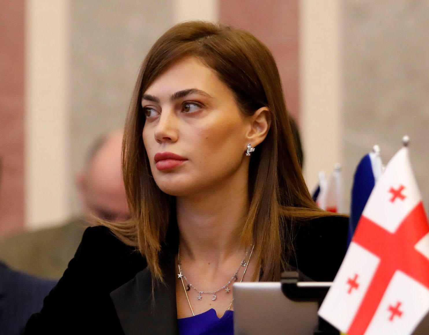 ნინო ვარდოსანიძე - განსხვავებული აზრის მქონე ადამიანების მიმართ ...