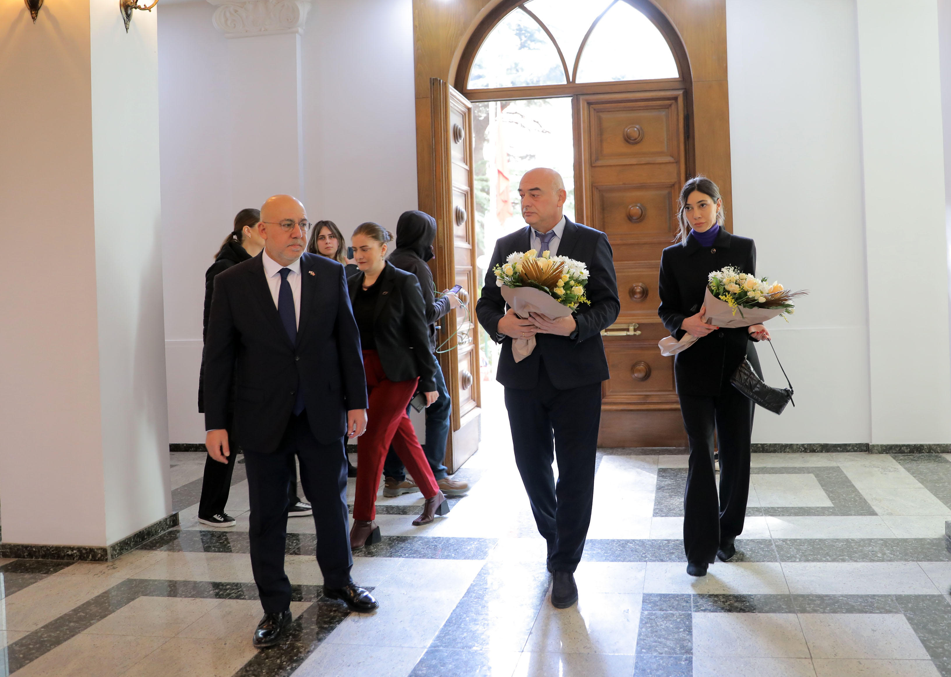 თბილისის საკრებულო თურქეთში მომხდარი ტრაგედიის გამო ღრმა მწუხარებას ...